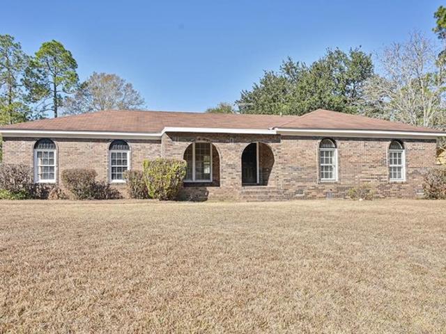1237 SW Firestone Dr, Albany, GA 31707