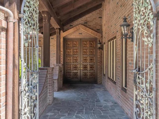 1237 Sombria Lane
