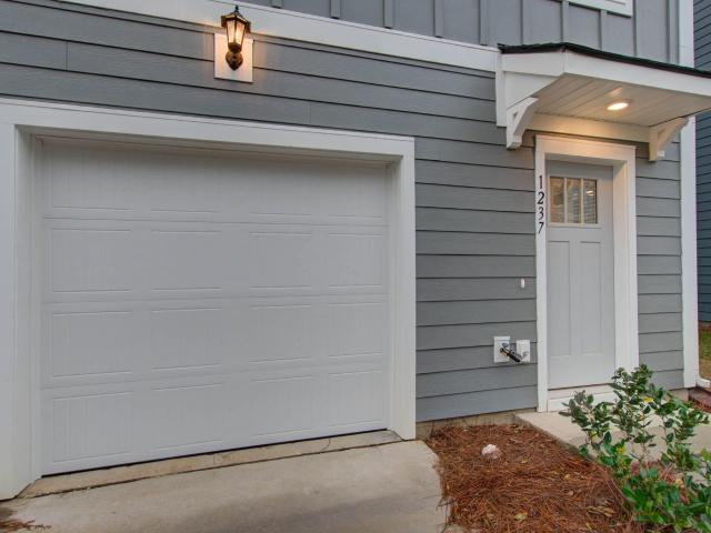 1237 Tice Lane