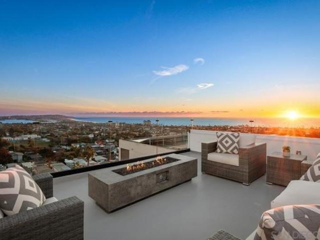1237 Van Nuys St, San Diego, CA 92109