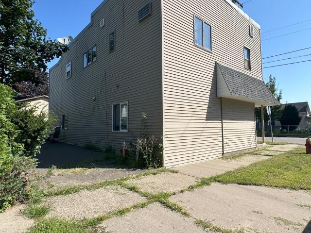 1237 5th Street E