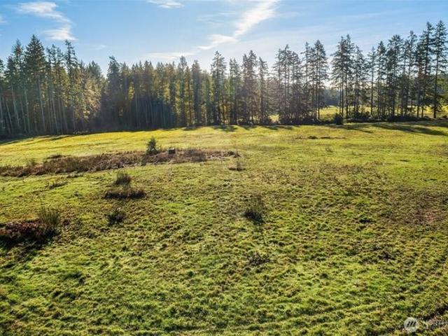 12 Sw 220th St, Vashon, WA 98070