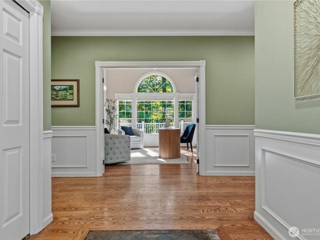 12385 th Court NE