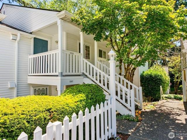 12385 SE 41st Ln Unit 61, Bellevue, WA 98006