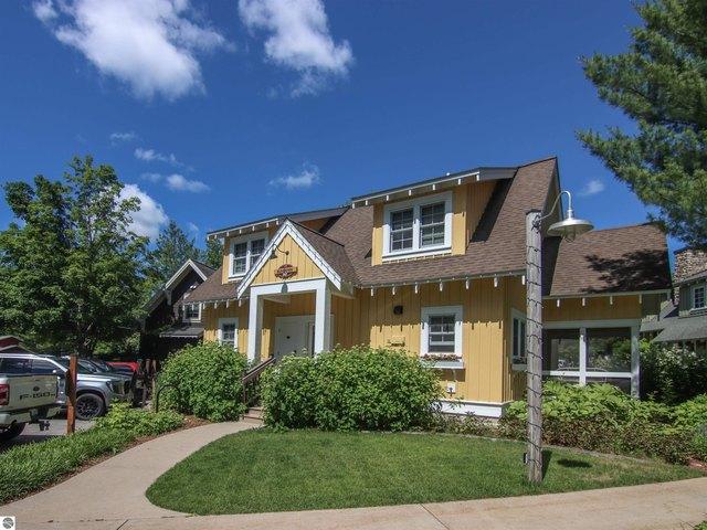 12388 UNIT 317B Wintergreen Dr Unit 317B, Thompsonville, MI 49683