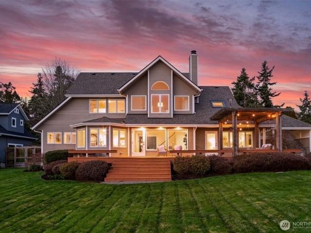 12388 NE Marine View Dr, Kingston, WA 98346