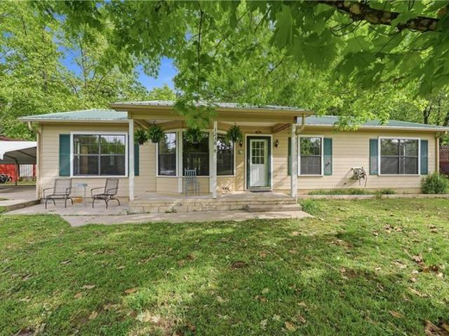1238 N Centennial Ave, West Fork, AR 72774
