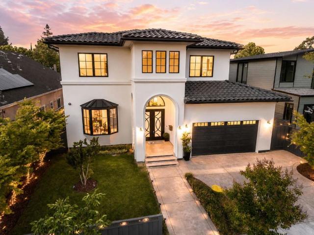 1238 Blewett Avenue