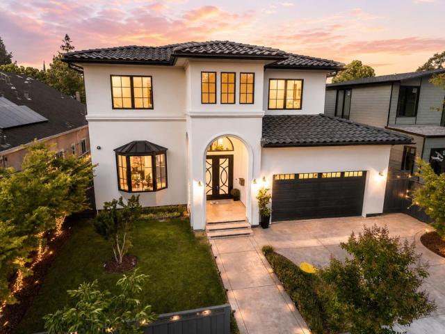 1238 Blewett Avenue
