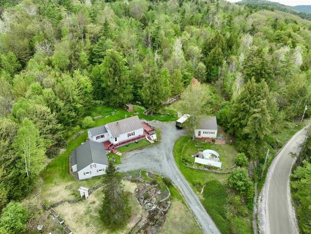1238 Halls Lake Rd, Newbury, VT 05051