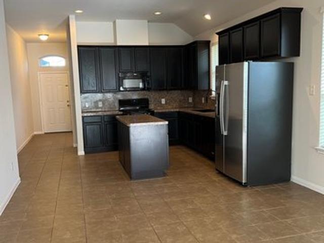 1238 S Maple Dr, Katy, TX 77493