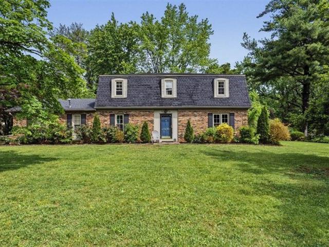 1238 Shawnee Way, Bowling Green, KY 42104