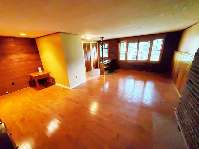 12390 angling road