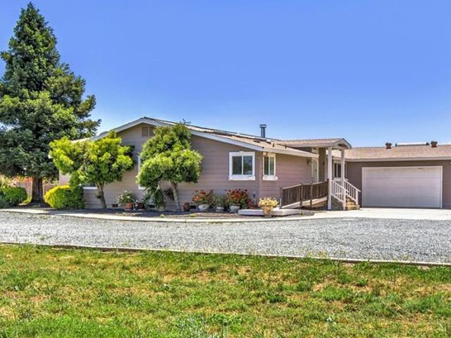 12390 Hobday Rd, Wilton, CA 95693