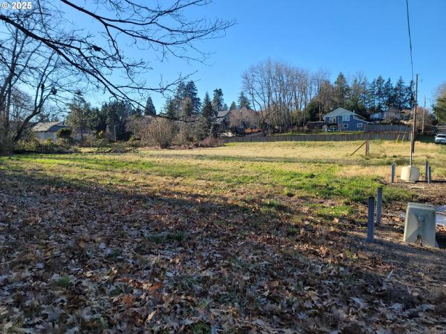 12395 SW Clara Ln, Lake Oswego, OR 97035 | MLS #599972 | Compass