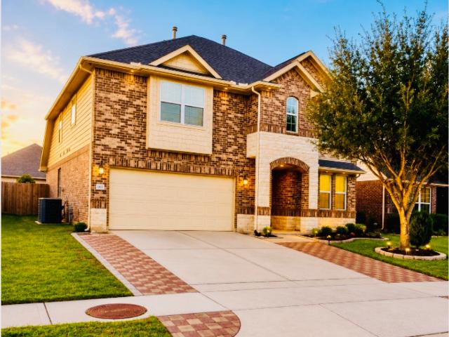 1239 Maple Ace Drive