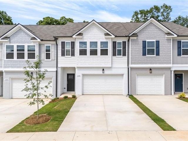 1239 McCoy St, Opelika, AL 36801