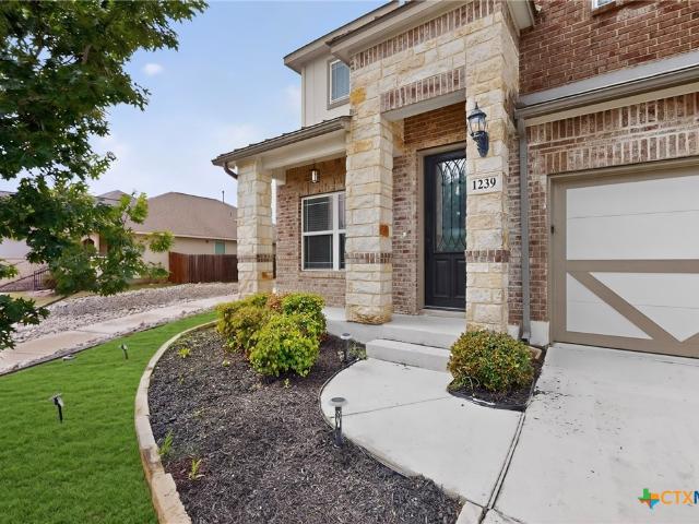 1239 Loma Ranch