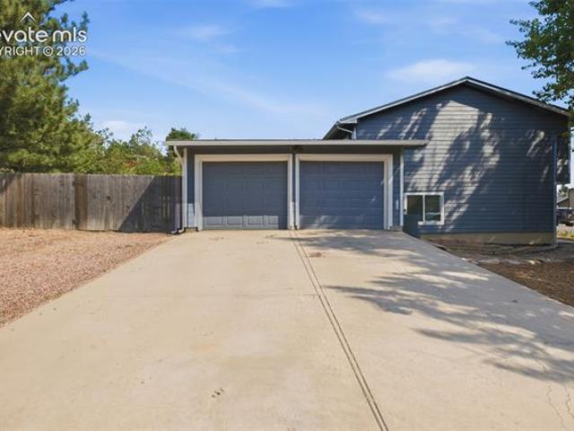1239 Suncrest Way