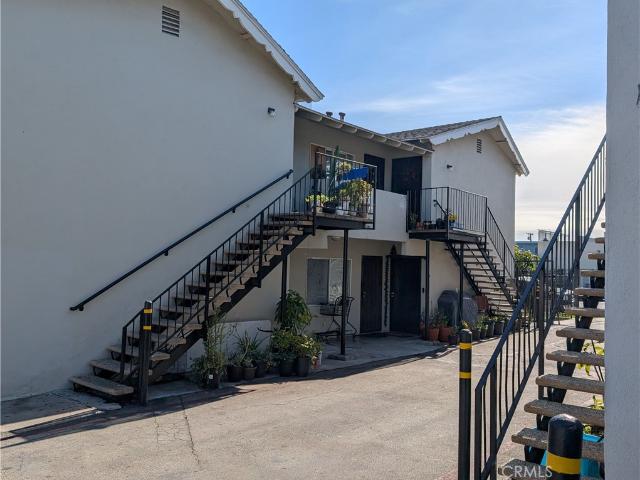 1239 W Brook St, Santa Ana, CA 92703 | MLS #OC26030