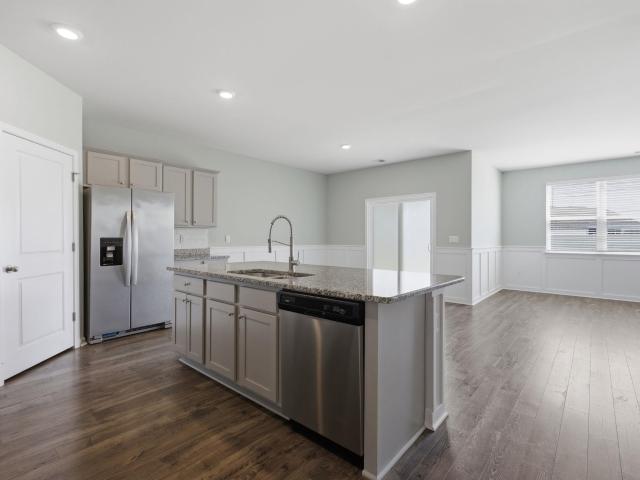 1239 Winterburn Dr