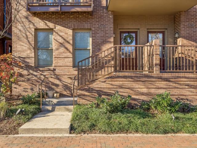 1239 4th Ave N