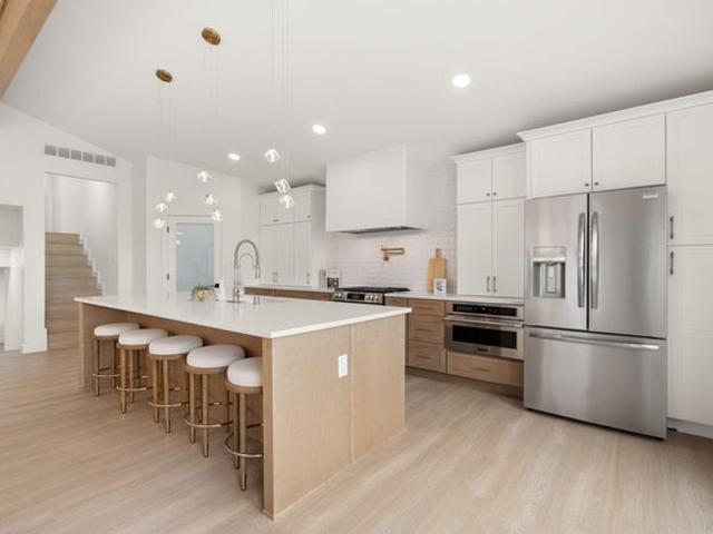 12300 Palomas Ave NE, Albuquerque, NM 87122