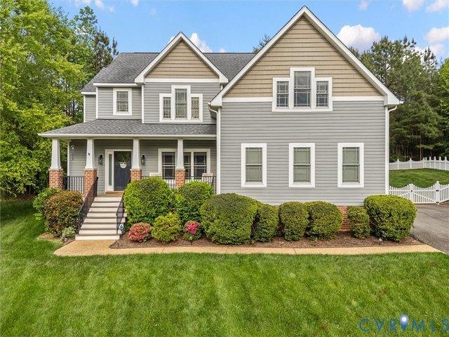 12301 Point Landing Ct, Midlothian, VA 23112