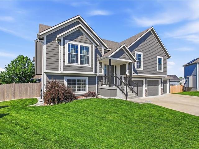 12301 S Burr Oak Circle