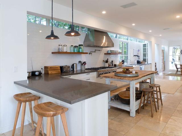 12307 7th Helena Drive