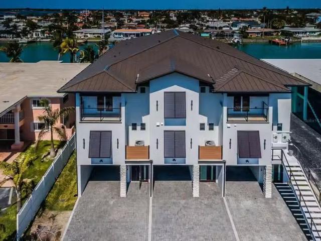 12305 3rd St E #1, Treasure Island, FL 33706 MLS U8232339