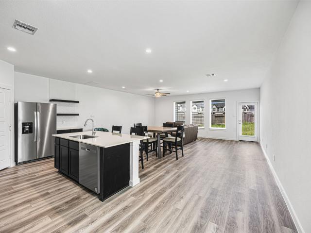 12305 Brandenburg Gate Rd, Houston, TX 77047 | MLS #91695 | Compass
