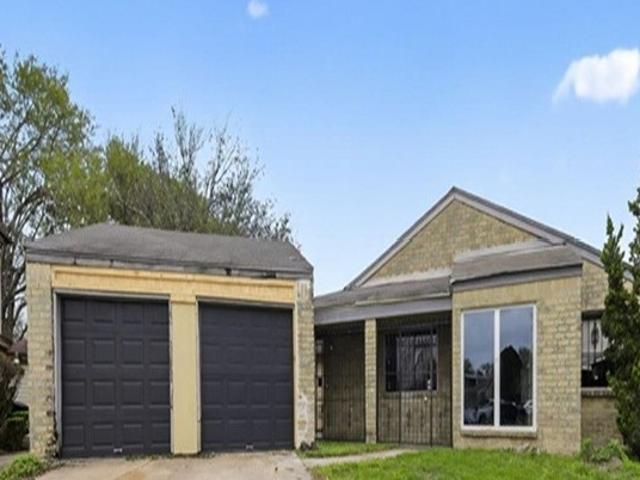 12306 Fairmeadow Dr, Houston, TX 77071