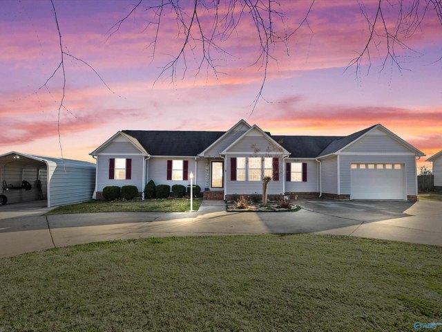 12308 Lakeview St, Athens, AL 35611