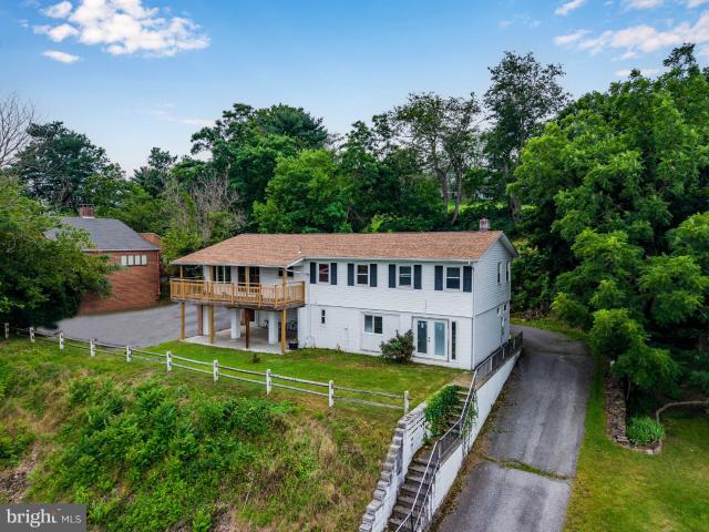 12309 Country Club Rd, Waynesboro, PA 17268 | MLS #PAFL2033 | Compass