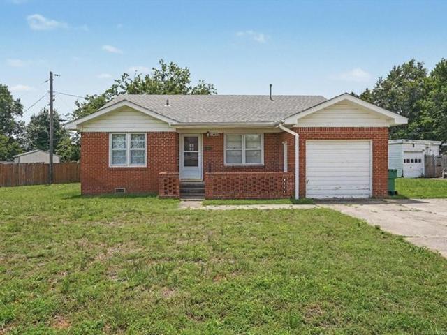 1230 Maybelle Dr, Sapulpa, OK 74066