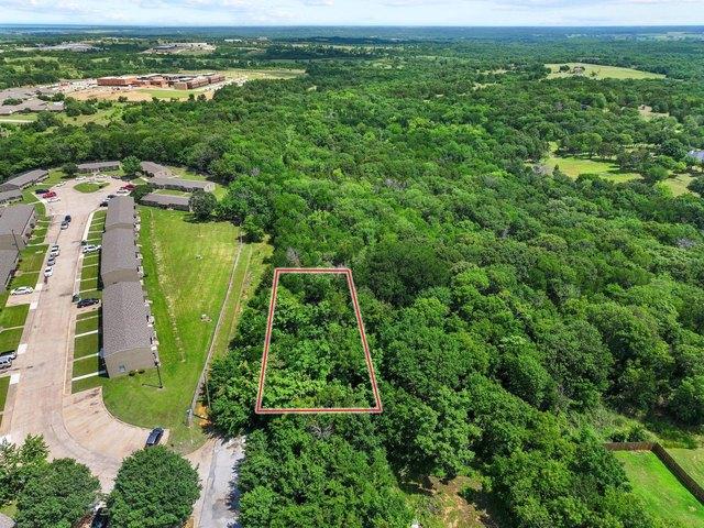 1230 N Armstrong Ave, Denison, TX 75020
