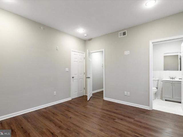 1230 N Marshall Street # 3R
