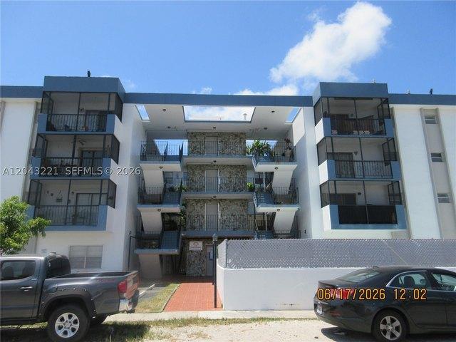 1230 NE 139th St Apt 309, North Miami, FL 33161