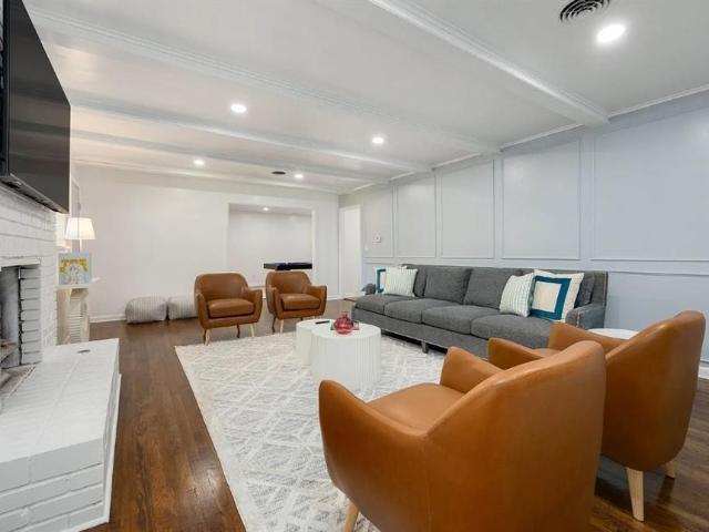 1230 Avondale Drive