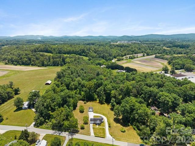 1230 Dana Rd, Hendersonville, NC 28792