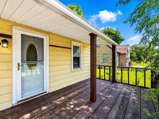1230 e fremont street