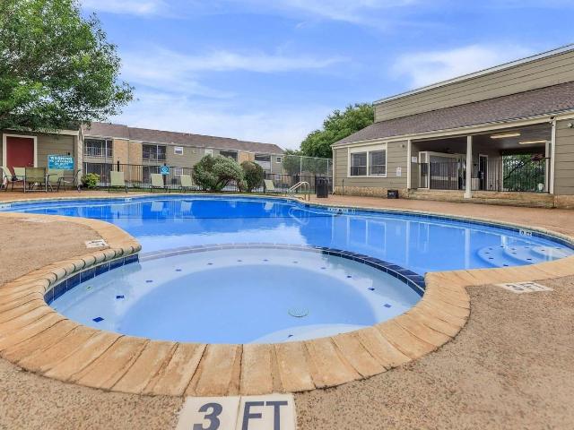 1230 East Walnut 1 Bedroom Apartment for Rent at 1230 E Walnut St, Seguin, TX 78155