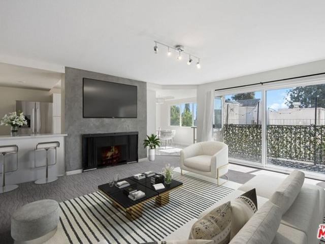1230 Horn Ave Apt 200, West Hollywood, CA 90069