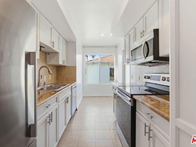 1230 Princeton Street 9