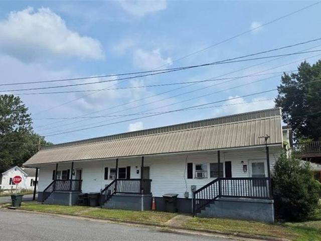 1230 Ridge Ave, Eden, NC 27288