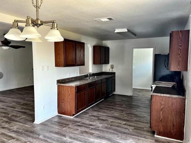 12313 Drummond Dr