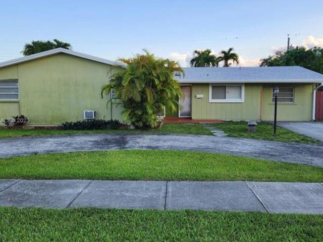 12310 40th St SW, Miami, FL 33175