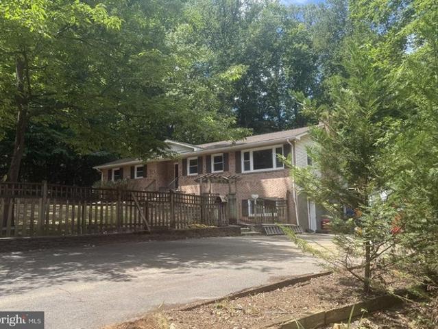 12312 White Eagle Dr, Manassas, VA 20112