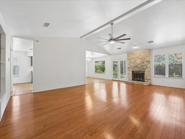 12312 Antoinette Pl